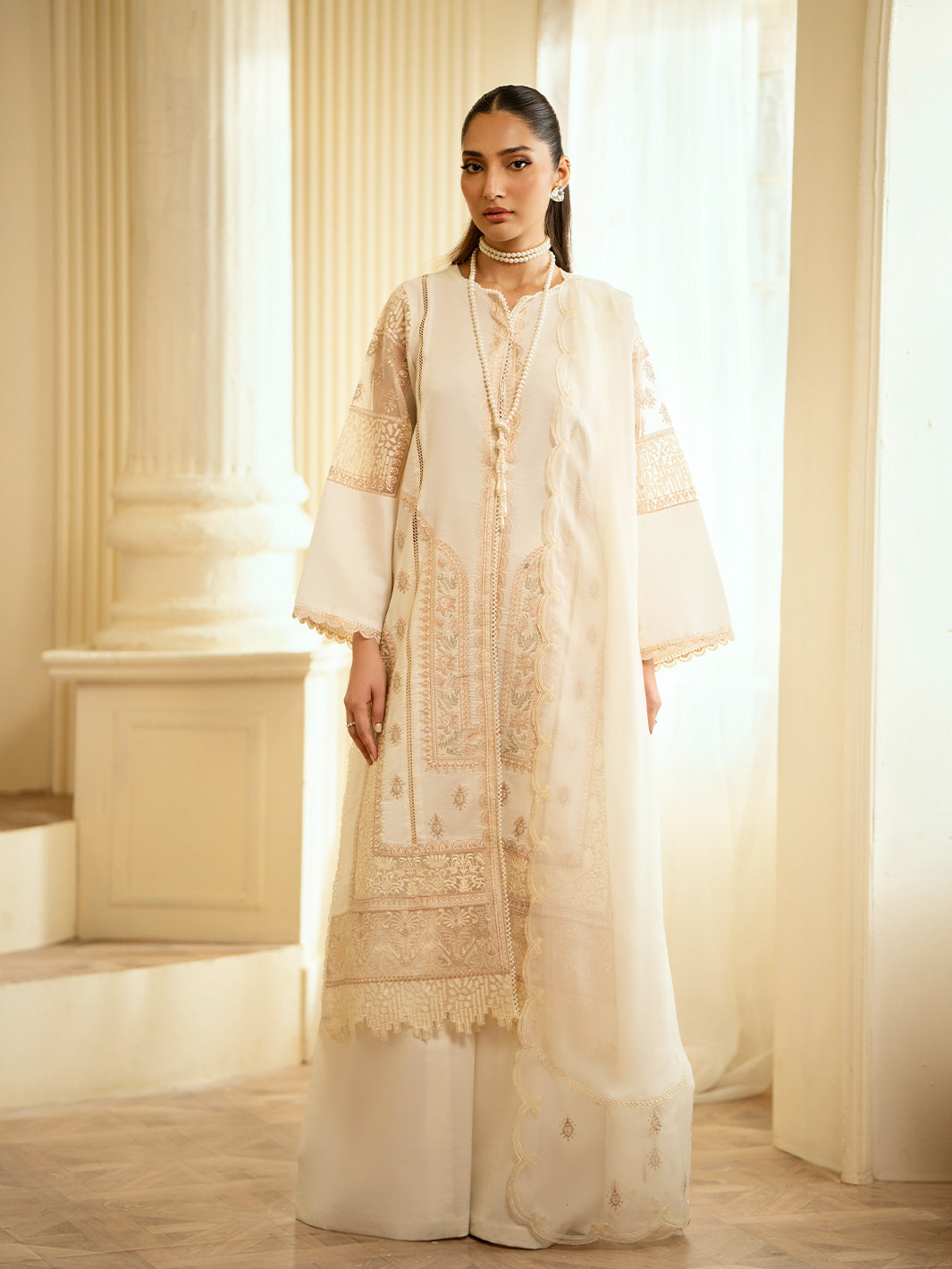 SCARLET | 3 PC LUXURY LAWN – Cinq Apparel